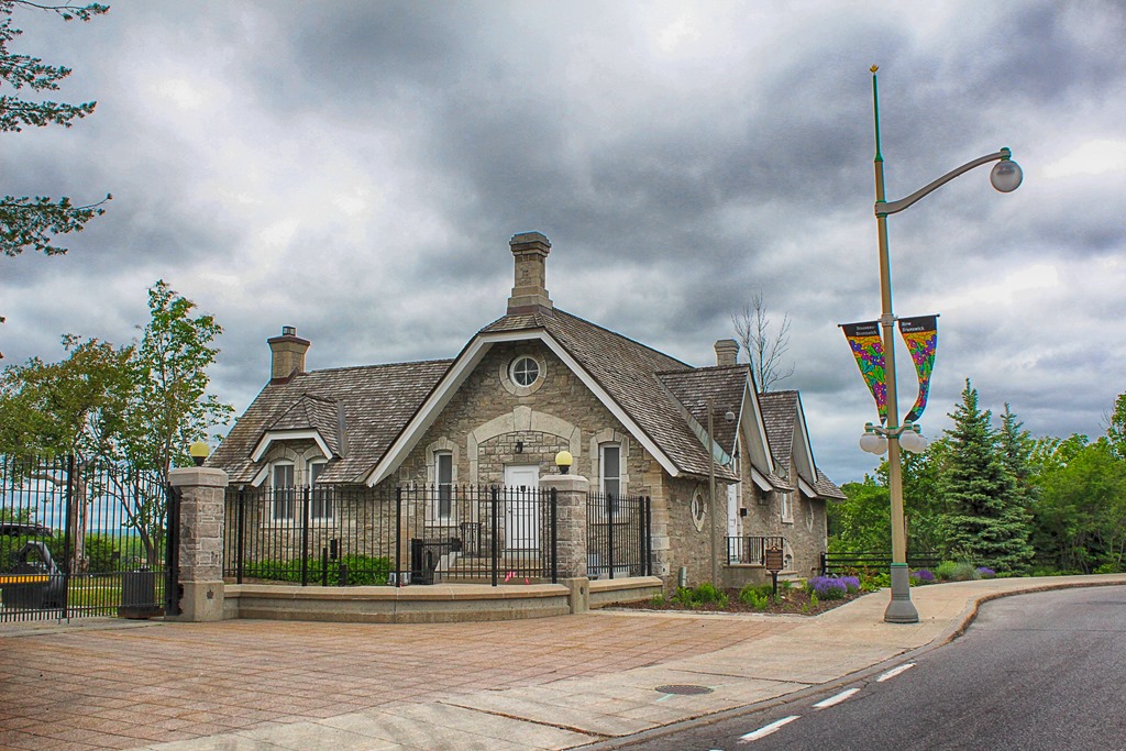 The entrance – 24 Sussex Drive | Katherine Bickford