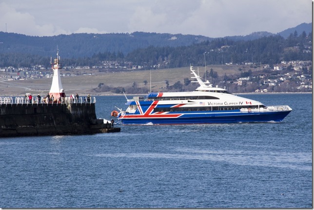 Victoria Clipper IV – Ogden Point | Katherine Bickford - Photojournalist